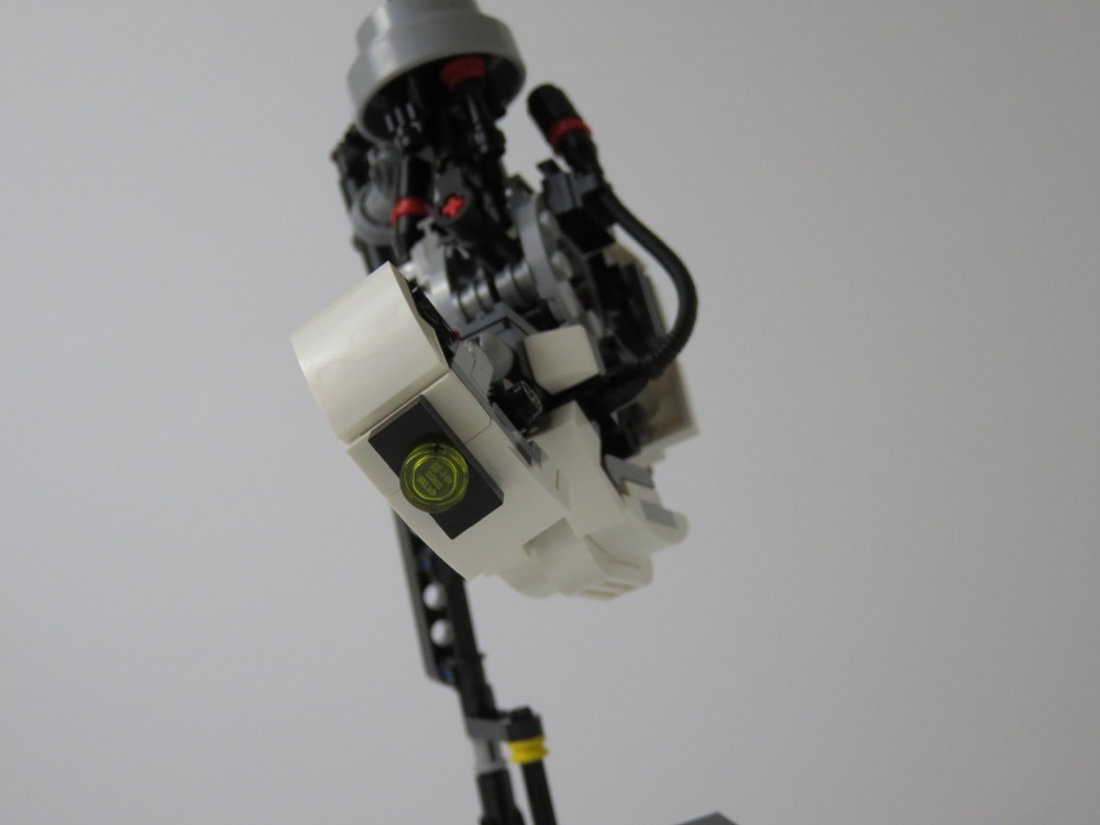 LEGO IDEAS - Product Ideas - GLADOS - Poseable Figure with Display Stand
