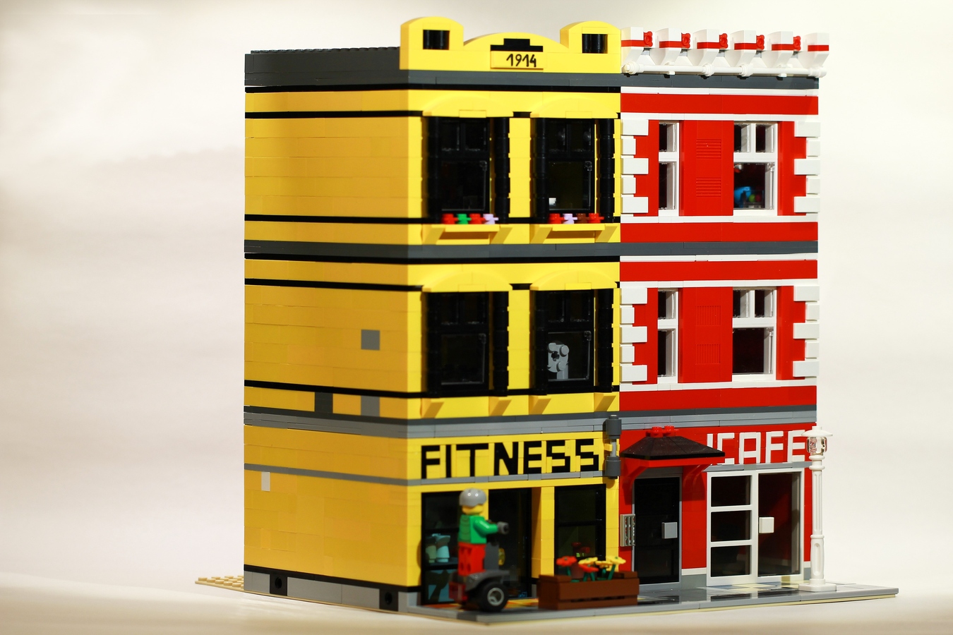 LEGO IDEAS - Product Ideas - Fitness and Internet Cafe in a House With ...