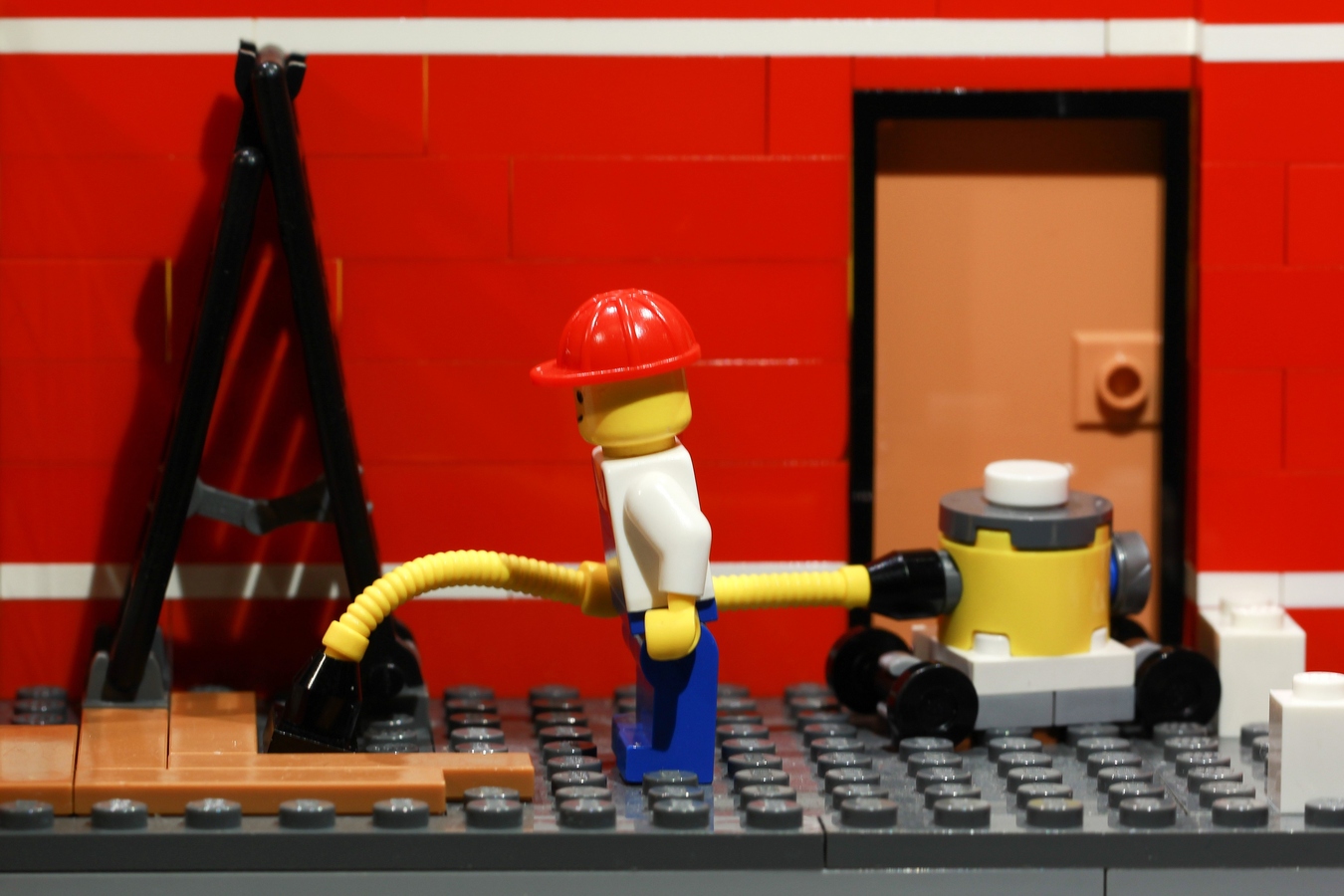 LEGO IDEAS - Product Ideas - Fitness and Internet Cafe in a House With ...