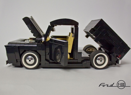 LEGO IDEAS - LEGO FORD F-150 - 1:18