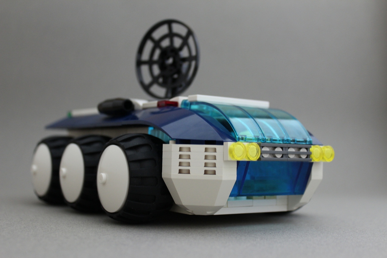 LEGO IDEAS - Product Ideas - Research Lab Transporter