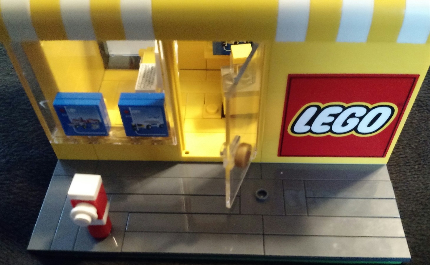 LEGO IDEAS - Product Ideas - Small Modular Lego Store
