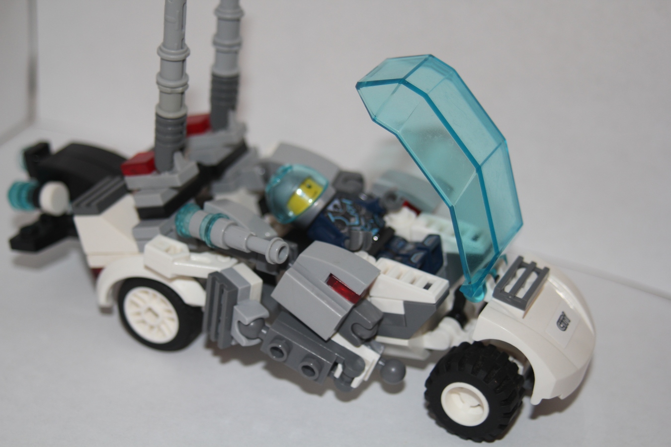 LEGO IDEAS - Product Ideas - ALPHA Transforming Car