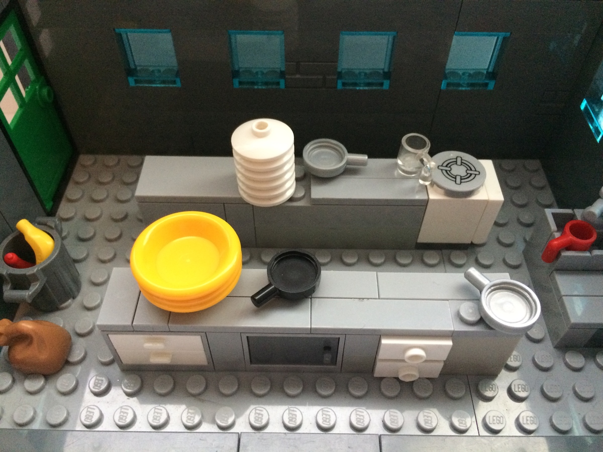 Velociraptor Kitchen