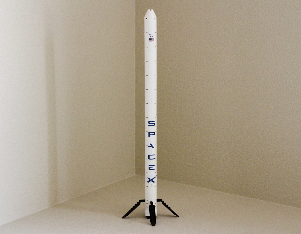LEGO IDEAS - Product Ideas - Falcon 9 | SpaceX Rocket