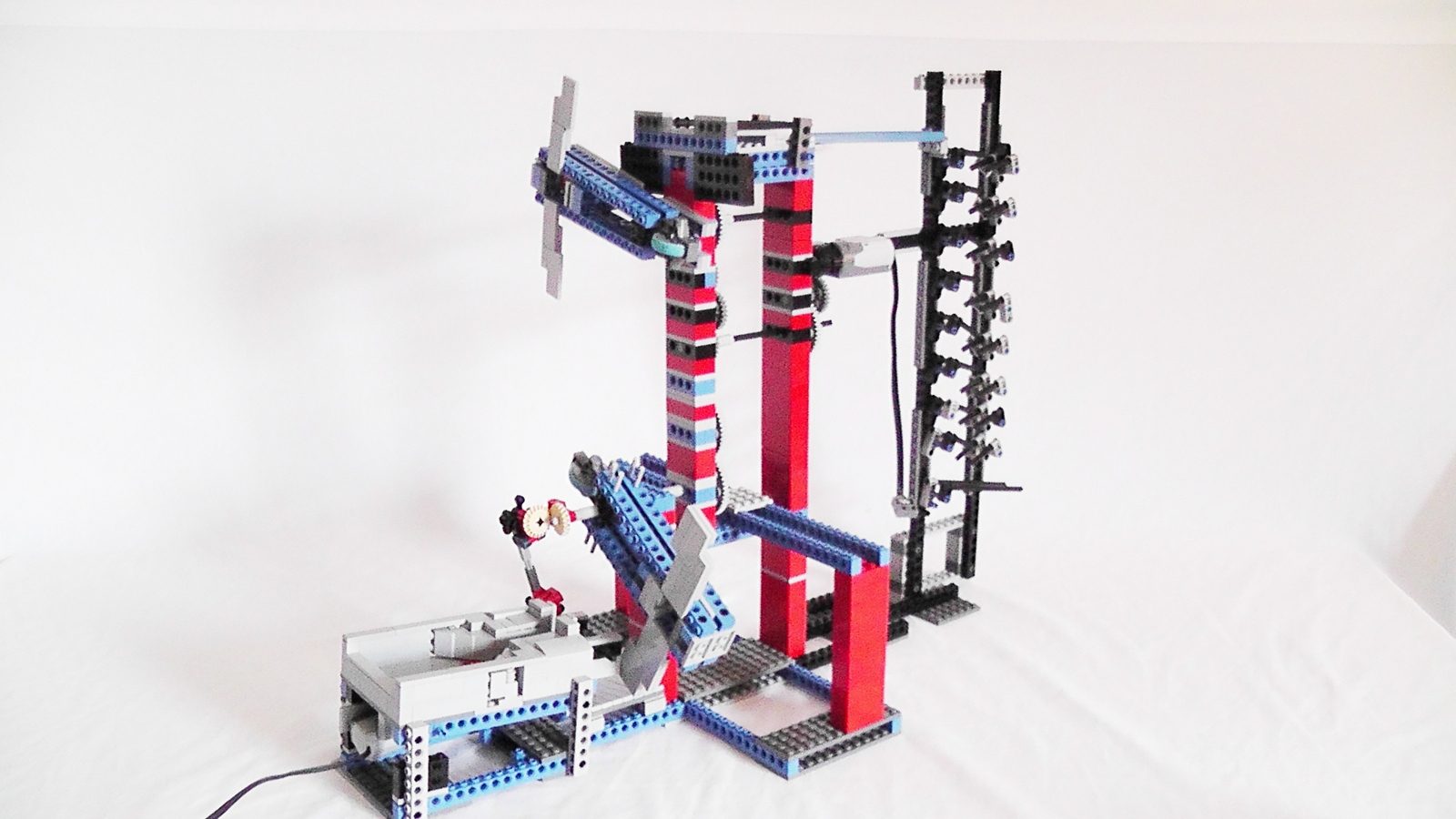LEGO IDEAS - Product Ideas - Hand-off Marble Machine