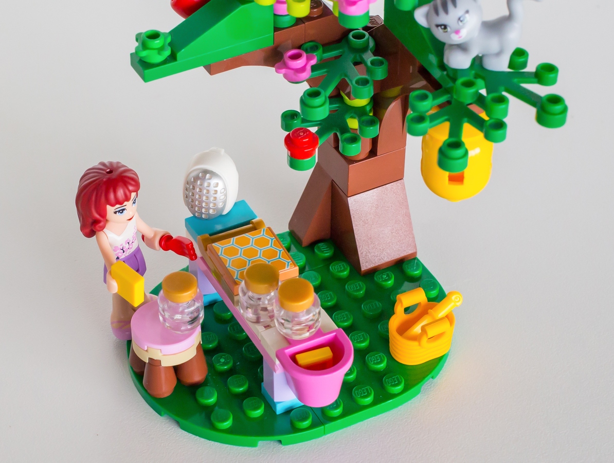 LEGO IDEAS - Product Ideas - Lego Honey Bee Hive