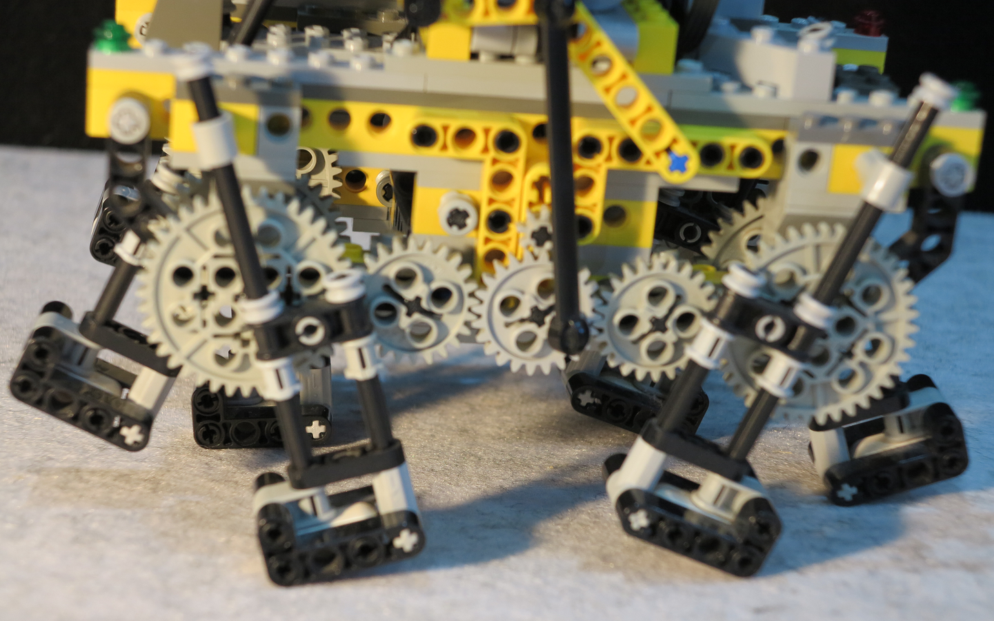 LEGO IDEAS - Product Ideas - Moonwalker