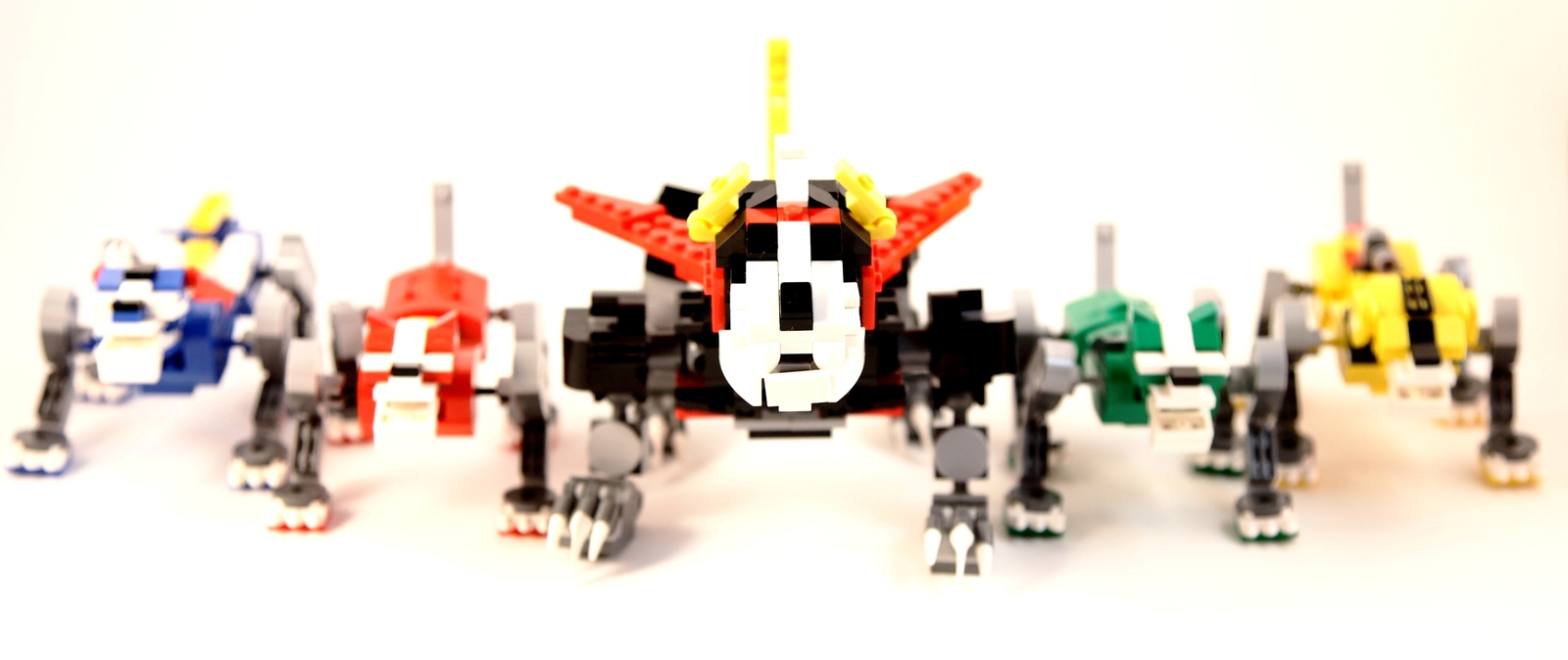 LEGO IDEAS - Product Ideas - Voltron: Defender of the Universe