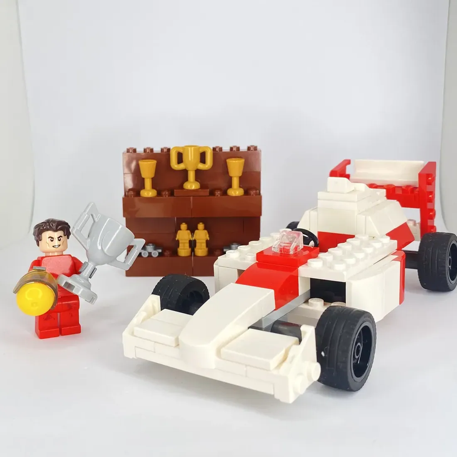 LEGO IDEAS - Building a Legend - McLaren’s Trophy Room