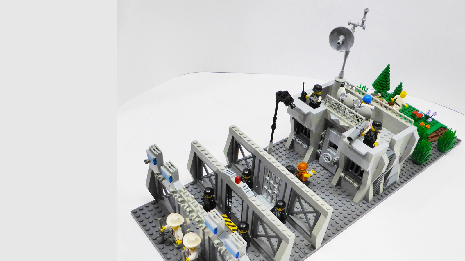 LEGO IDEAS - Your build in the world-famous LEGO House! - Minifigure ...