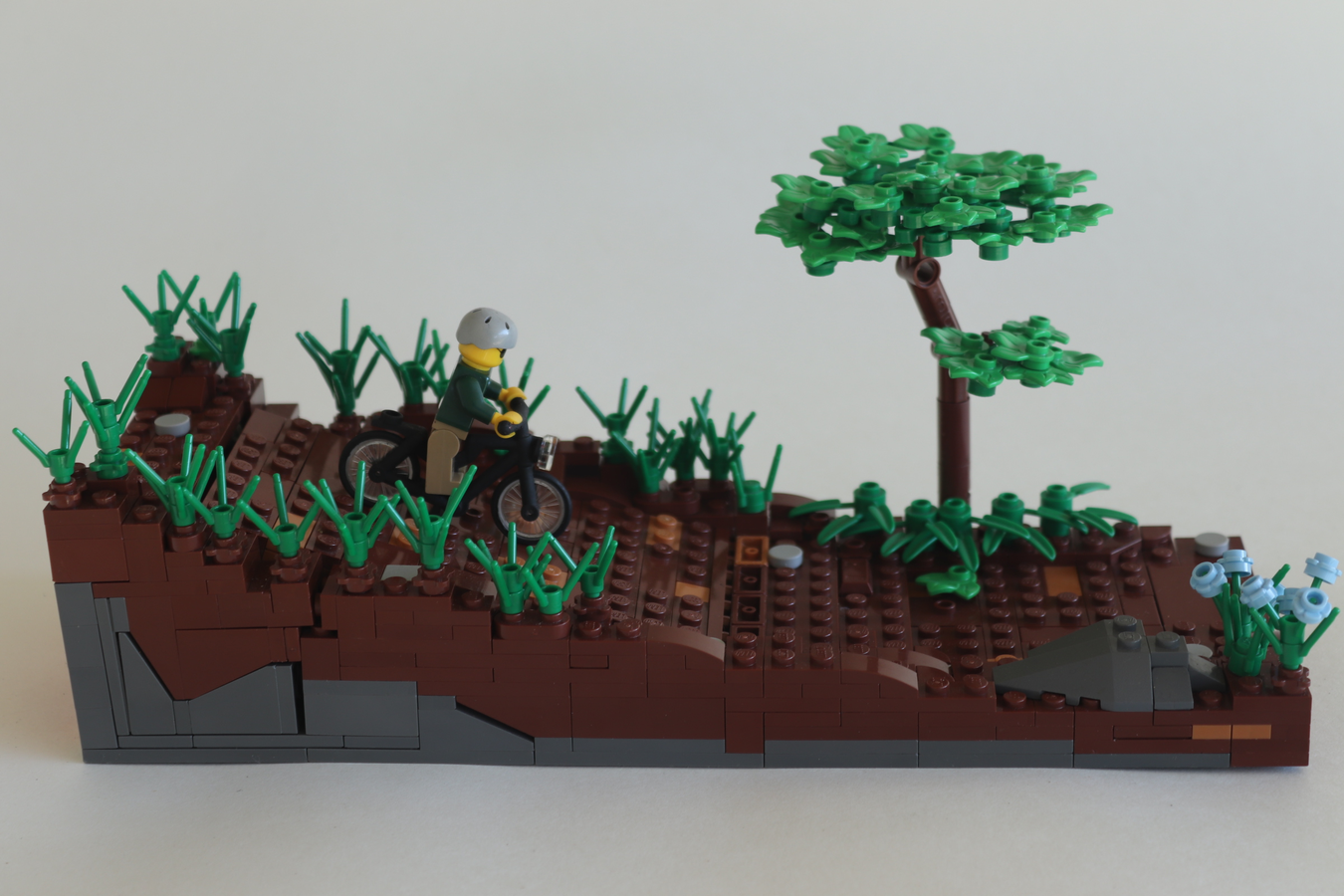 LEGO IDEAS - We love sports! - Mountain Biking