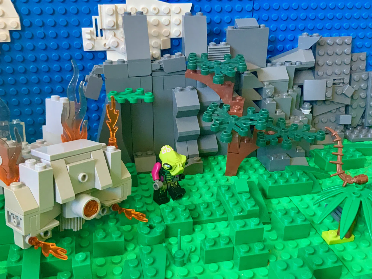 LEGO IDEAS - You’re the final piece! - SPACE: Alien Crash on Earth