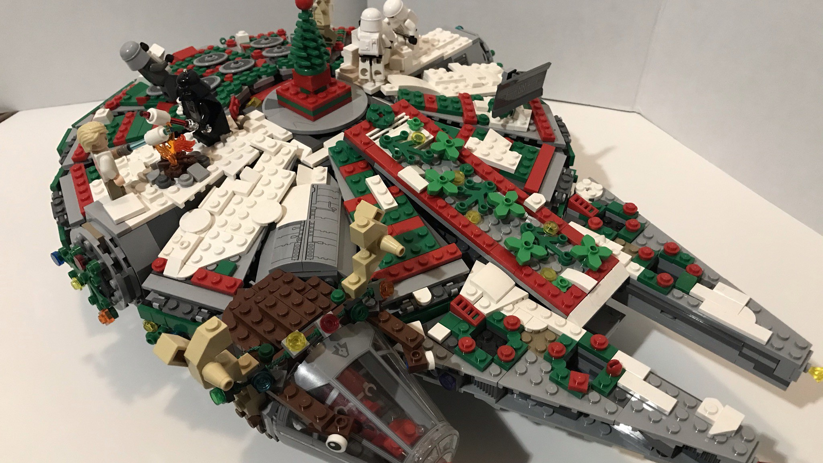 LEGO IDEAS - Celebrate The Holidays in a Galaxy Far Far Away - The ...