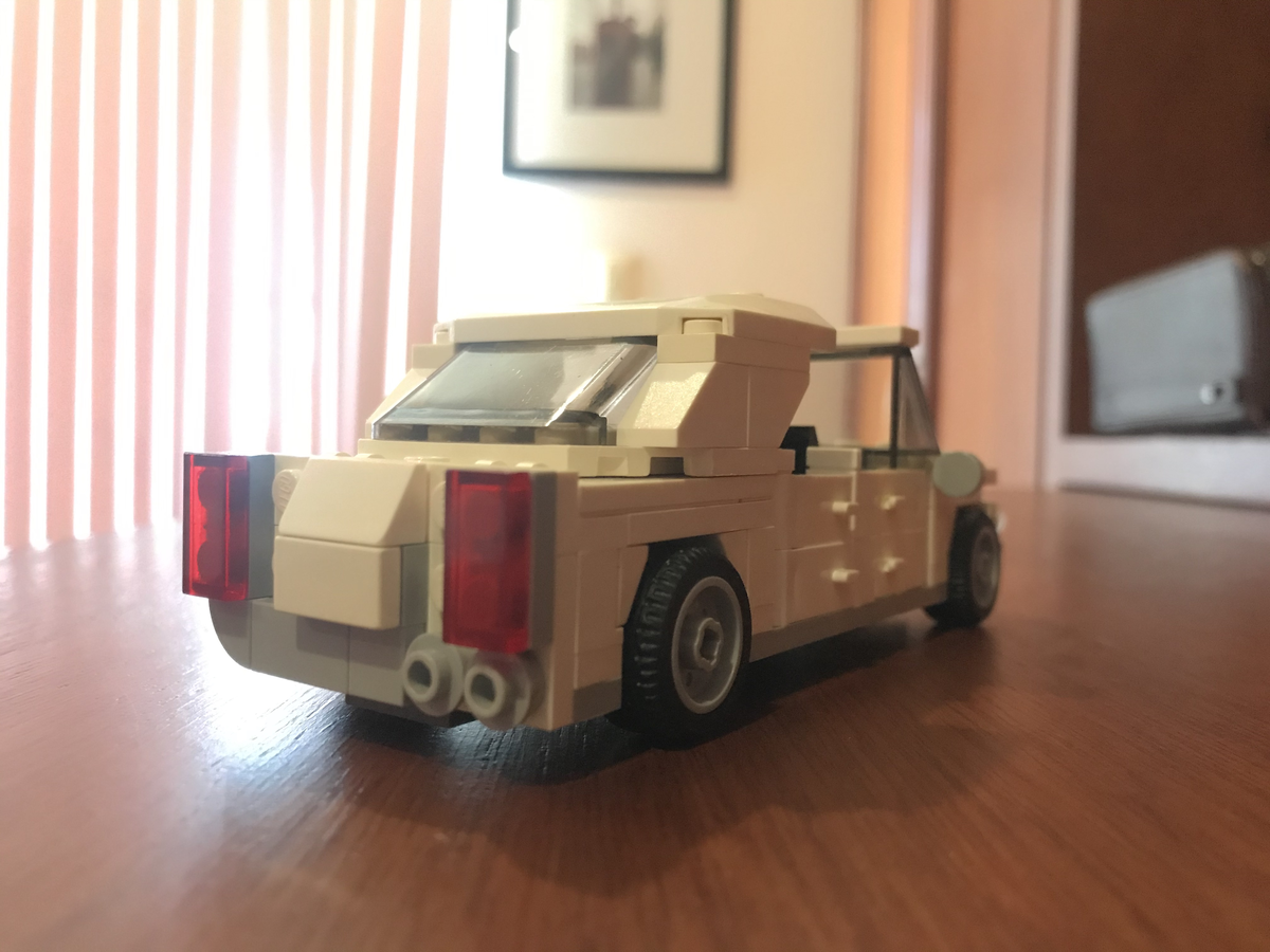 LEGO IDEAS - Build a Vintage car to cruise the streets of LEGO® Modular ...
