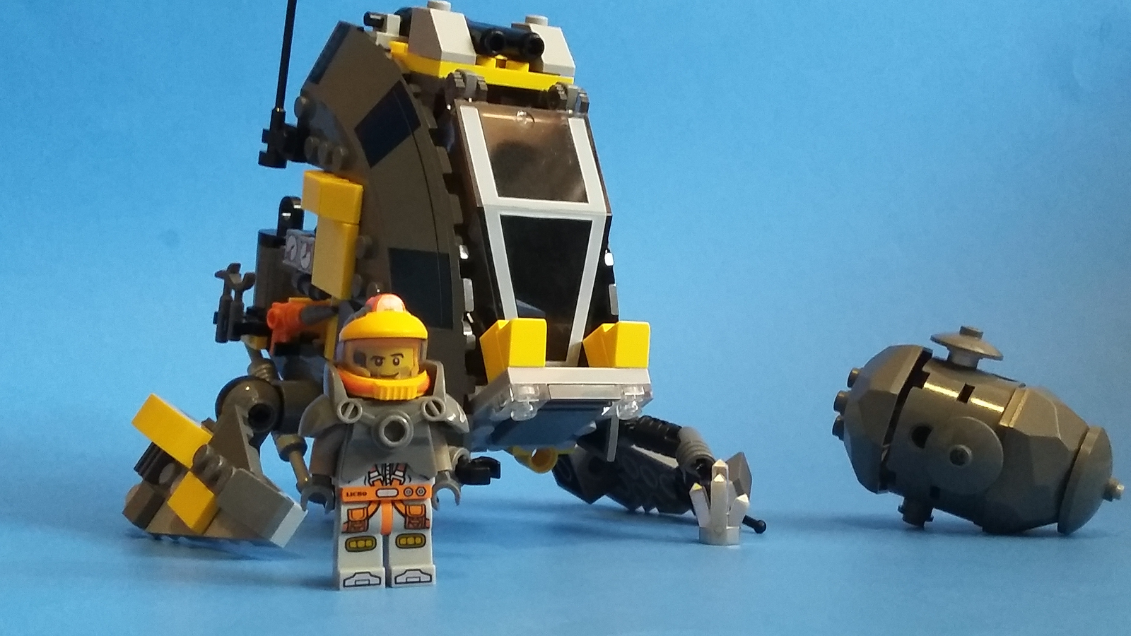 LEGO IDEAS - Asteroid Miner
