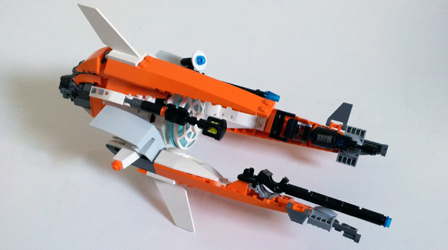 LEGO IDEAS - Veloce Trident Hunter ship