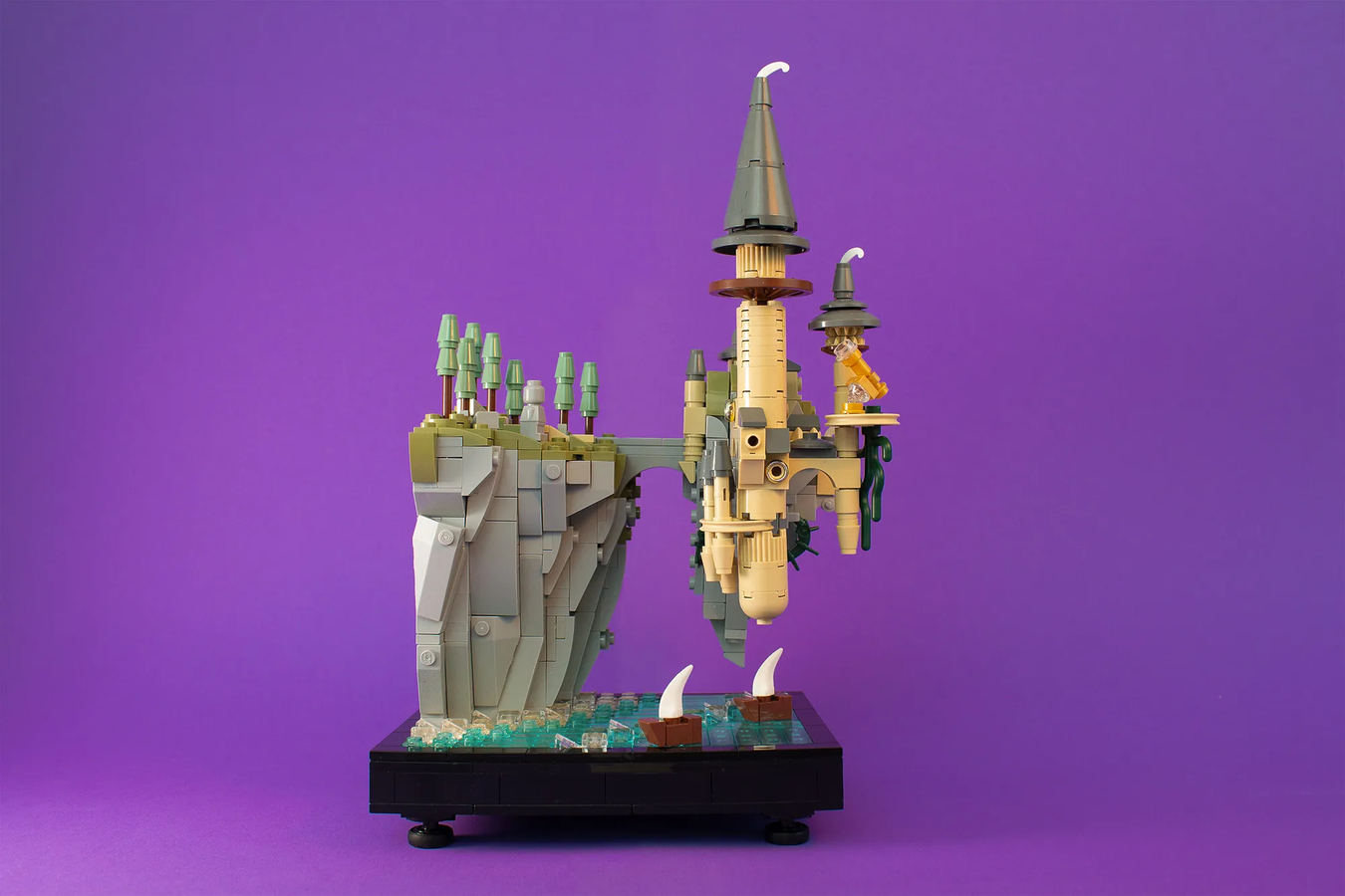 LEGO IDEAS - The Wizard Peaks