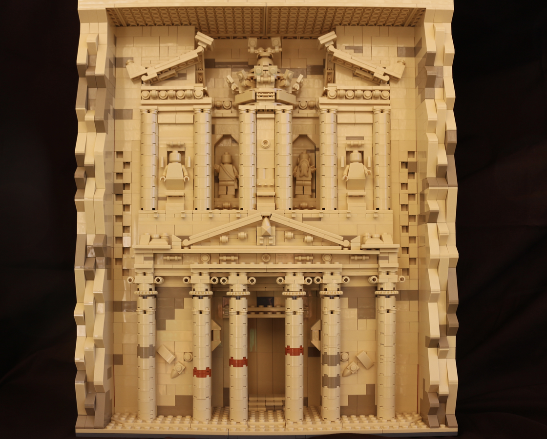 LEGO IDEAS - The Treasury - Petra