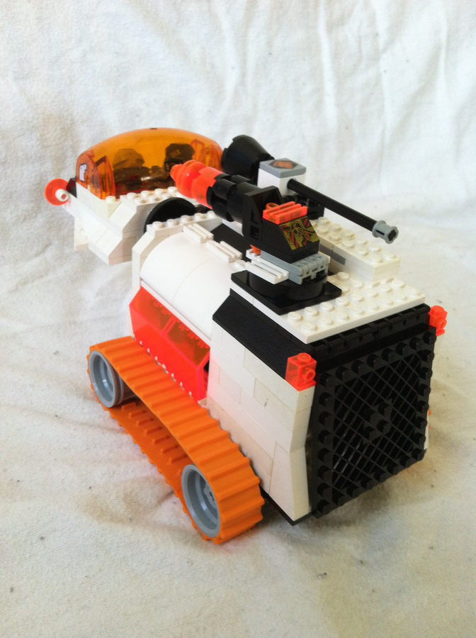 LEGO IDEAS - Alien Mining Tank