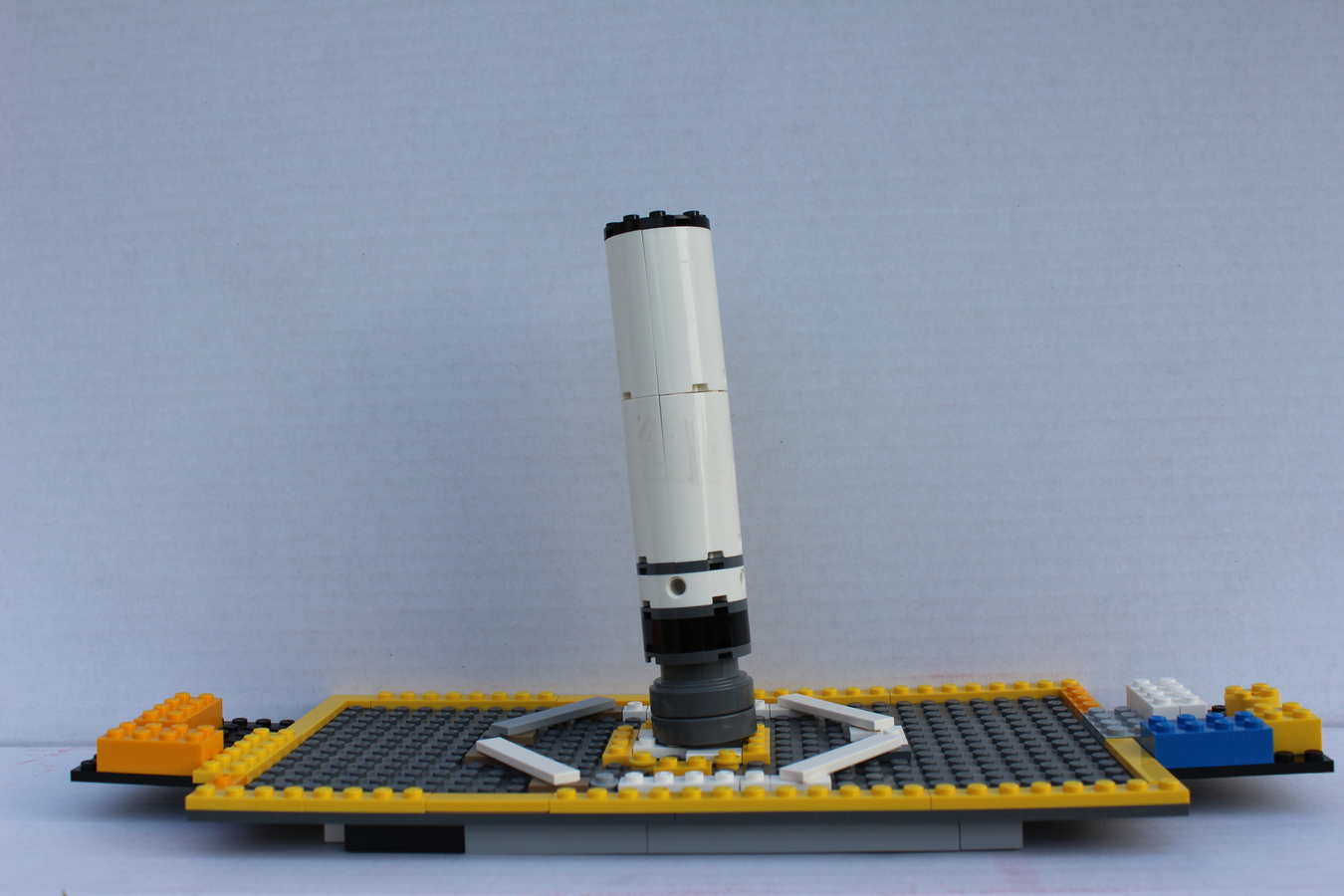 LEGO IDEAS - Just Read The Instructions and Falcon 9