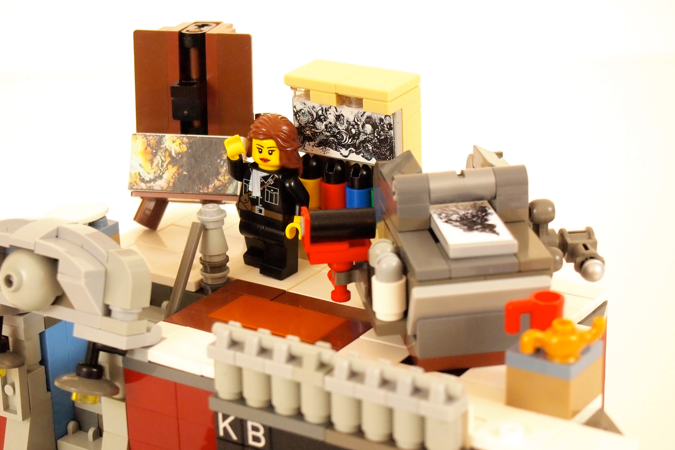 LEGO IDEAS - KB Art Studio with Artist