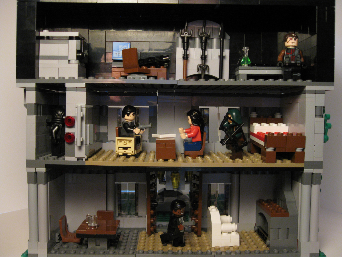 LEGO IDEAS - Arrow: Merlin Mansion