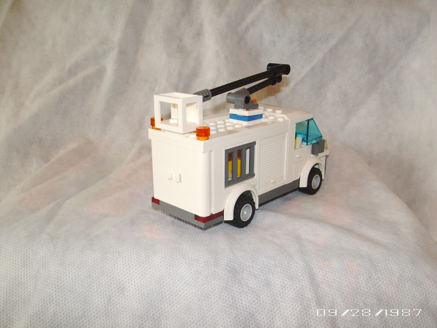 LEGO IDEAS - Service Work Van with Bucket