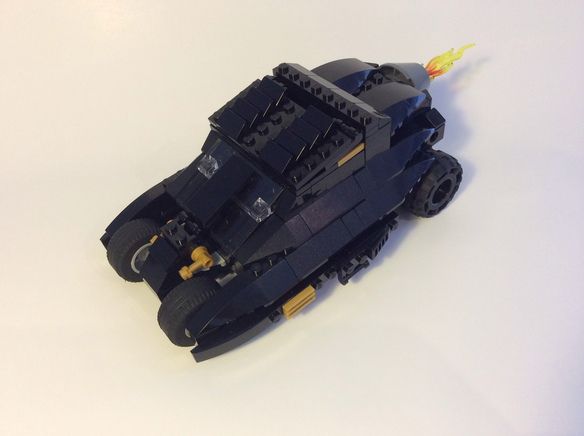 LEGO IDEAS - Batman's playable lego tumbler