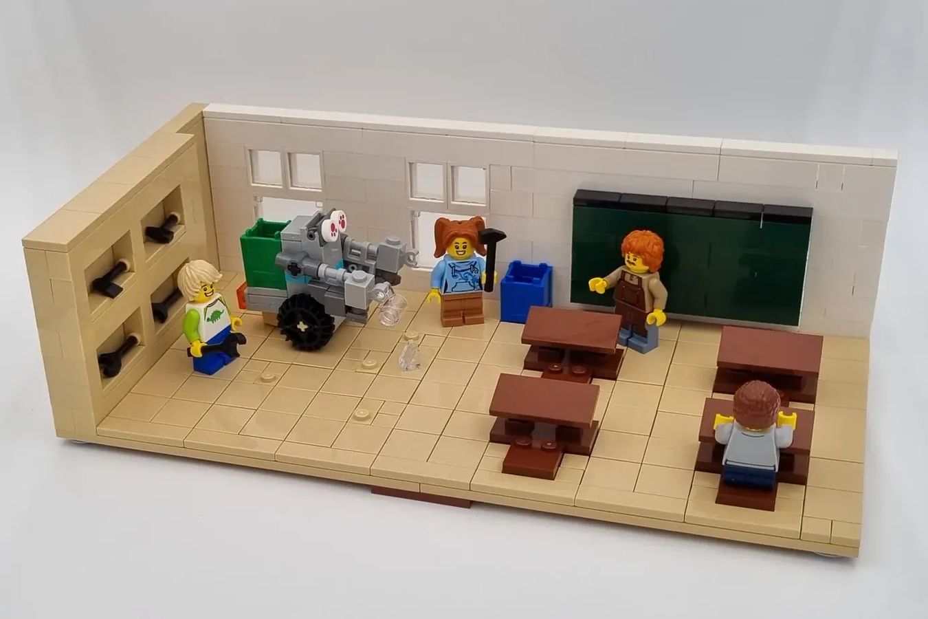 LEGO IDEAS - Robots Can Improve the World (STEM)