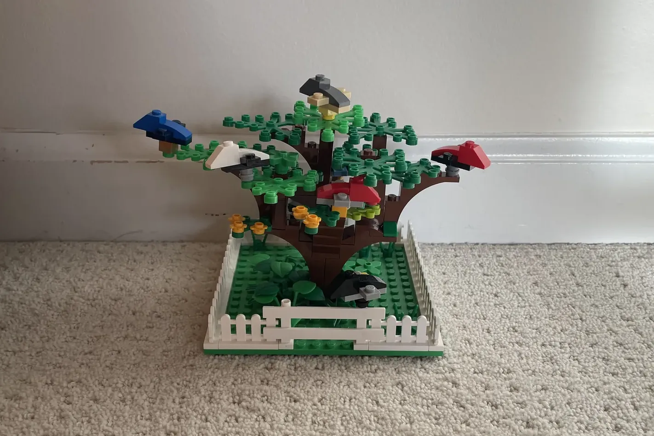 LEGO IDEAS - Birds Singing In A Tree