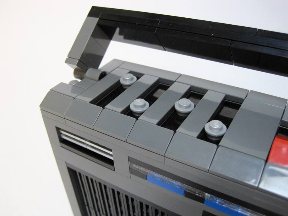 LEGO IDEAS - Old School LEGO Boom Box Stereo!