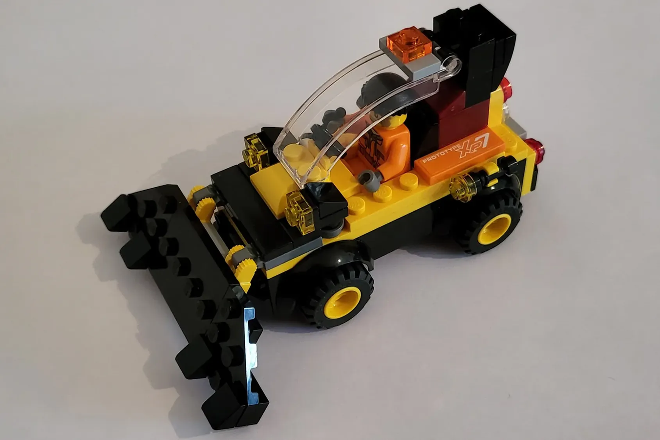 LEGO IDEAS - Small Clearing Vehicle