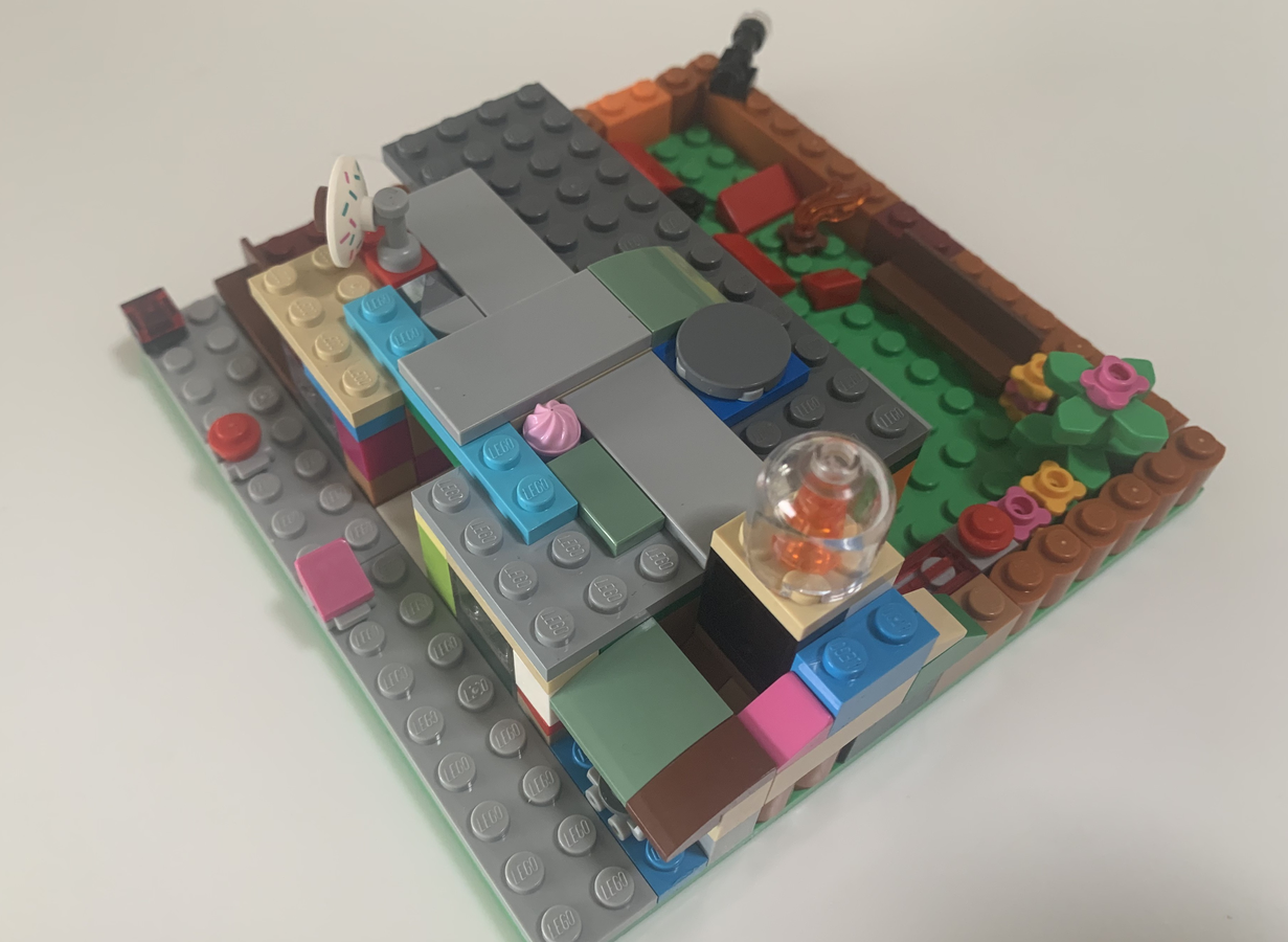 LEGO IDEAS - Suburban Micro House for Micro Figures