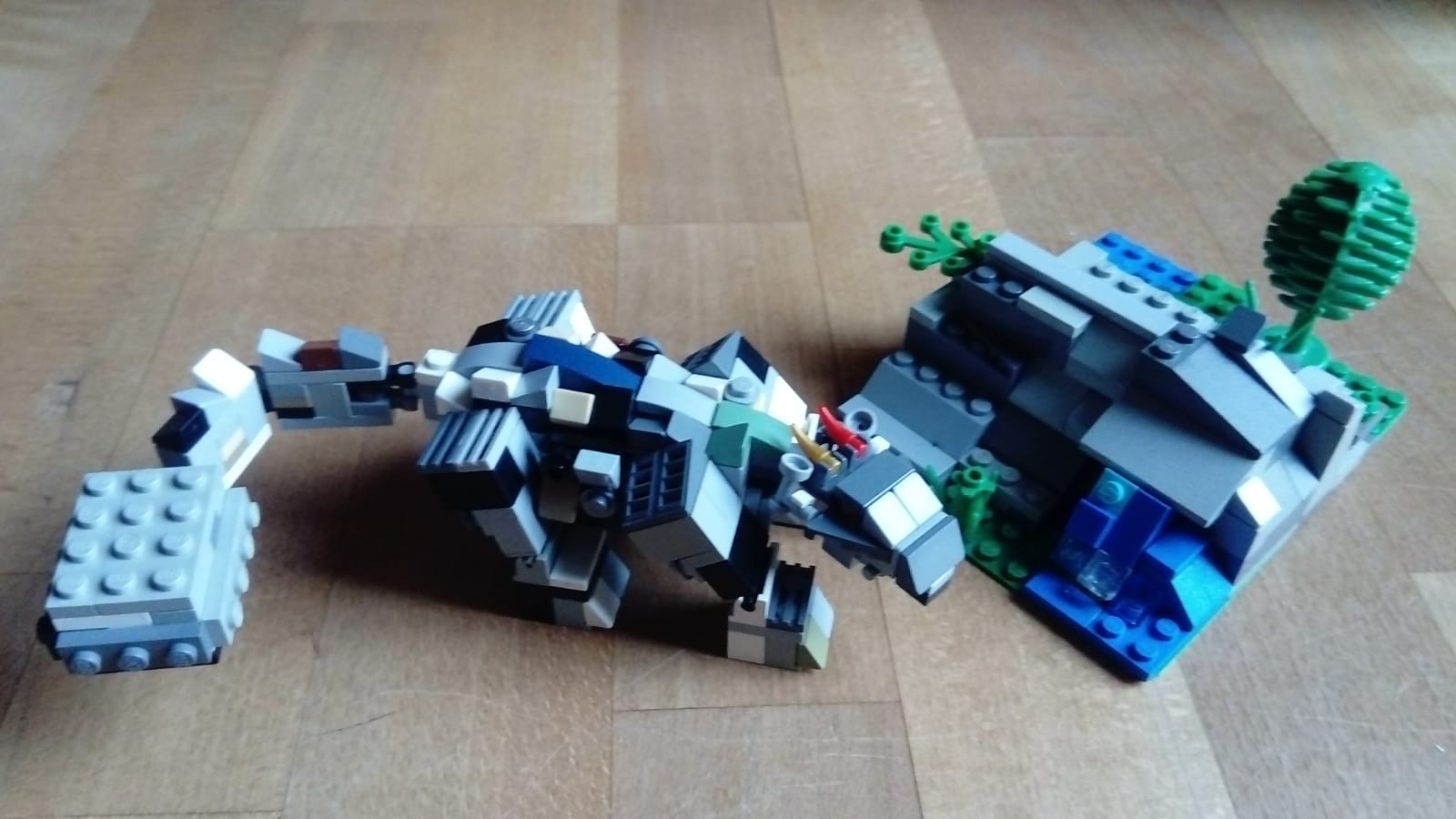 LEGO IDEAS - Jurassic Mace
