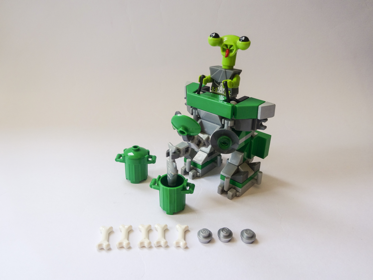 2008 Lego Aliens Group