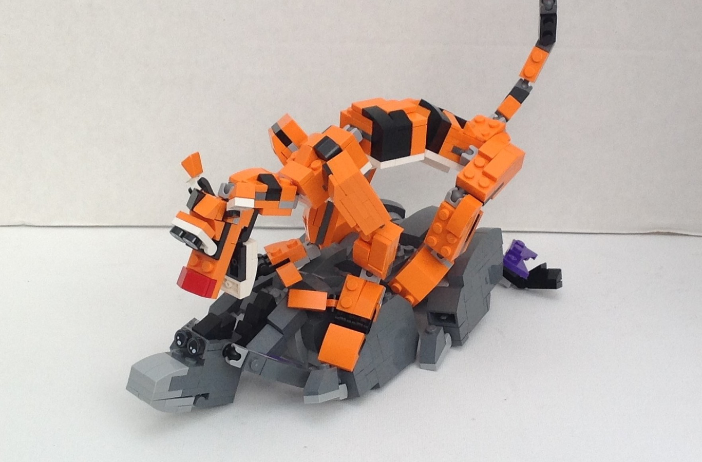 LEGO IDEAS - Eeyore and Tigger