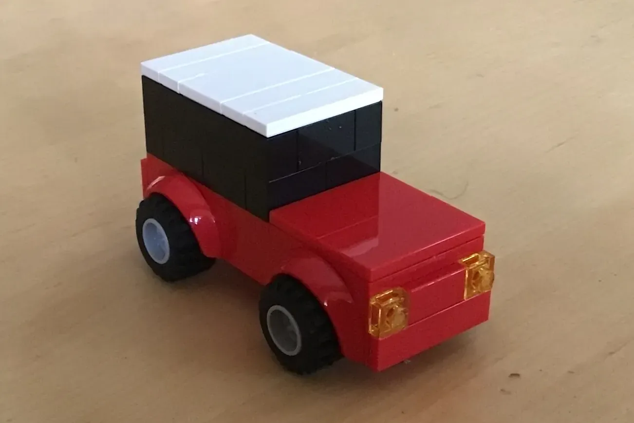 LEGO IDEAS - Smashy Road Mr. Mini Car
