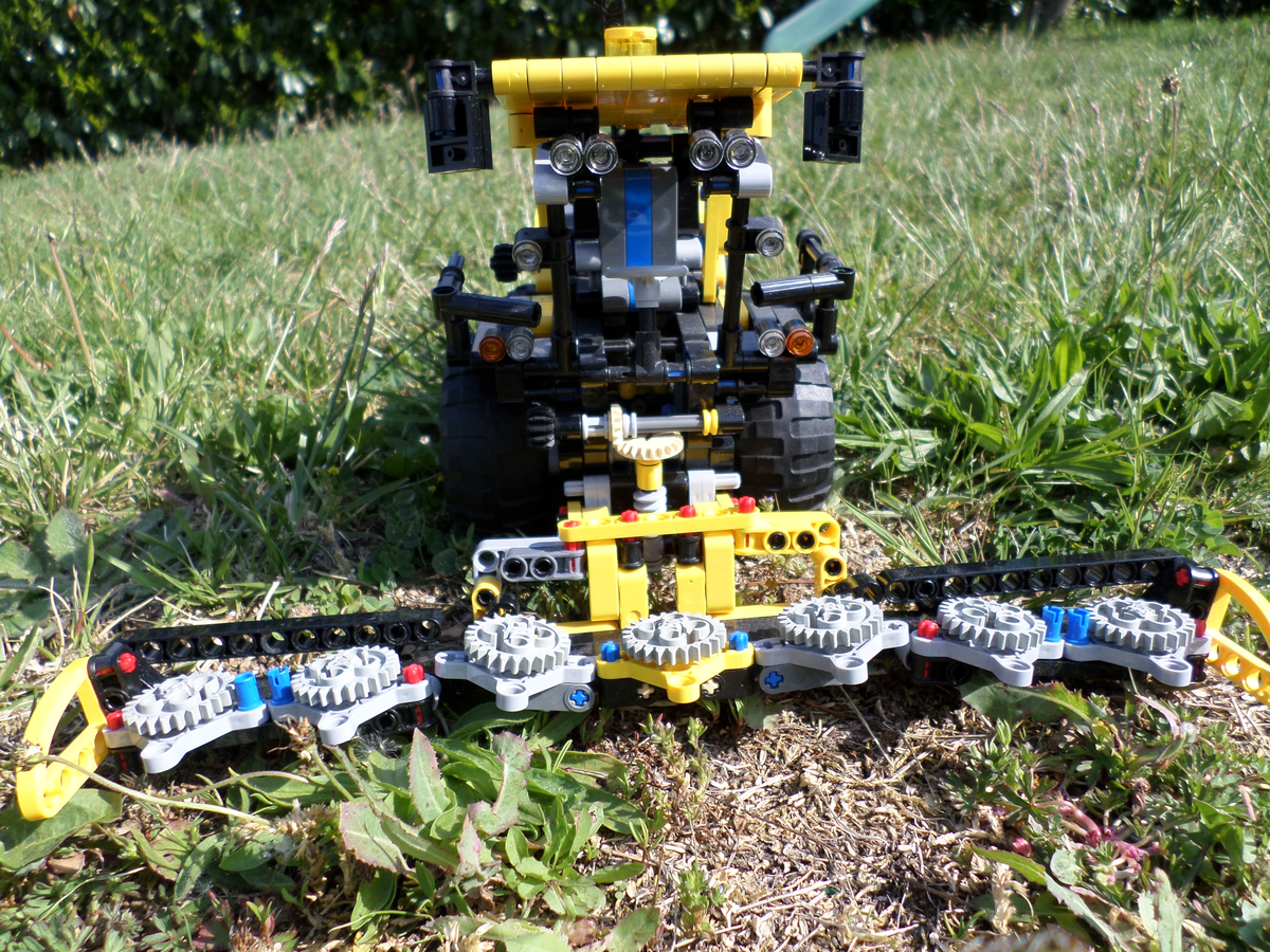 LEGO IDEAS - Forage Harvester