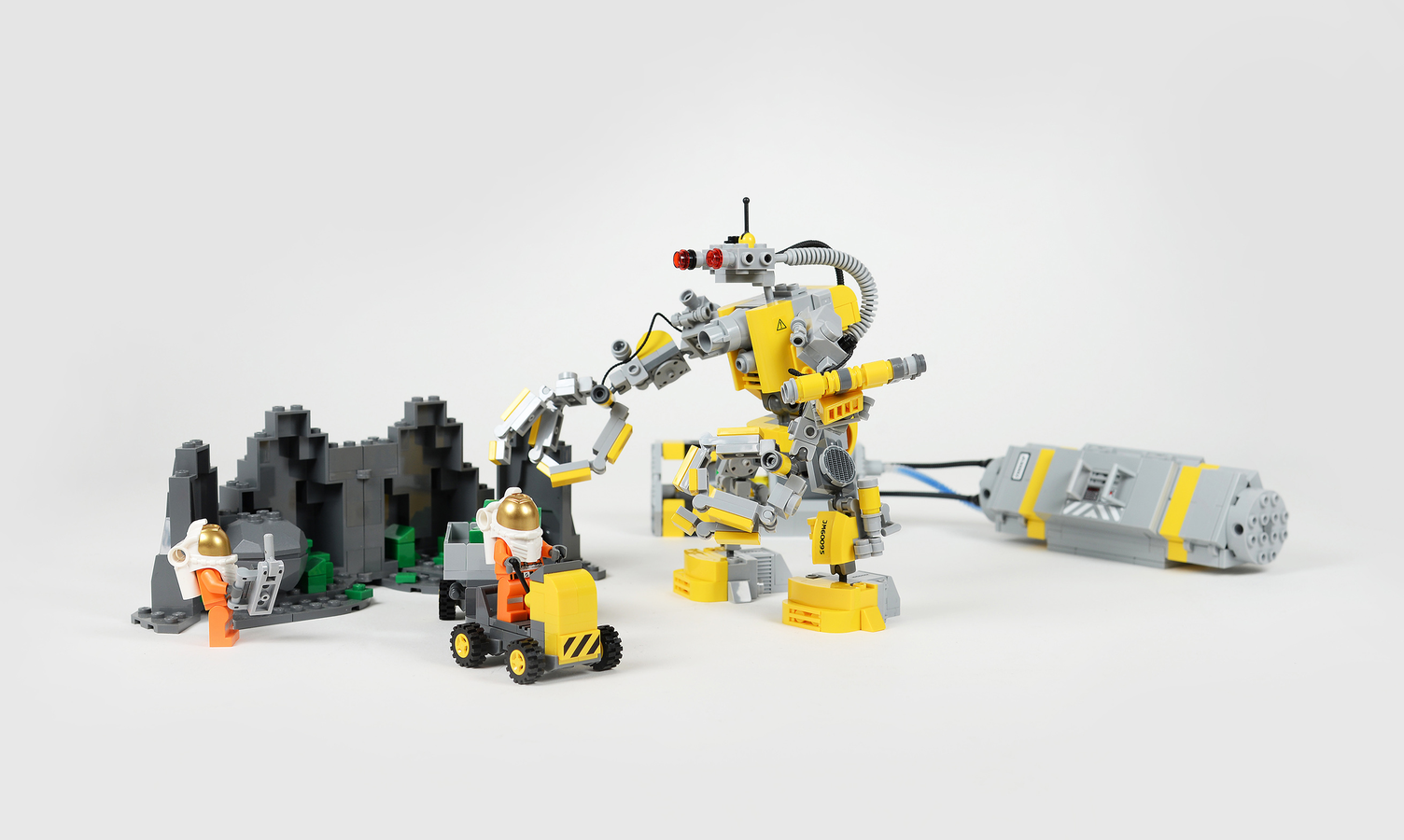 LEGO IDEAS - A16 The Minerbot Project