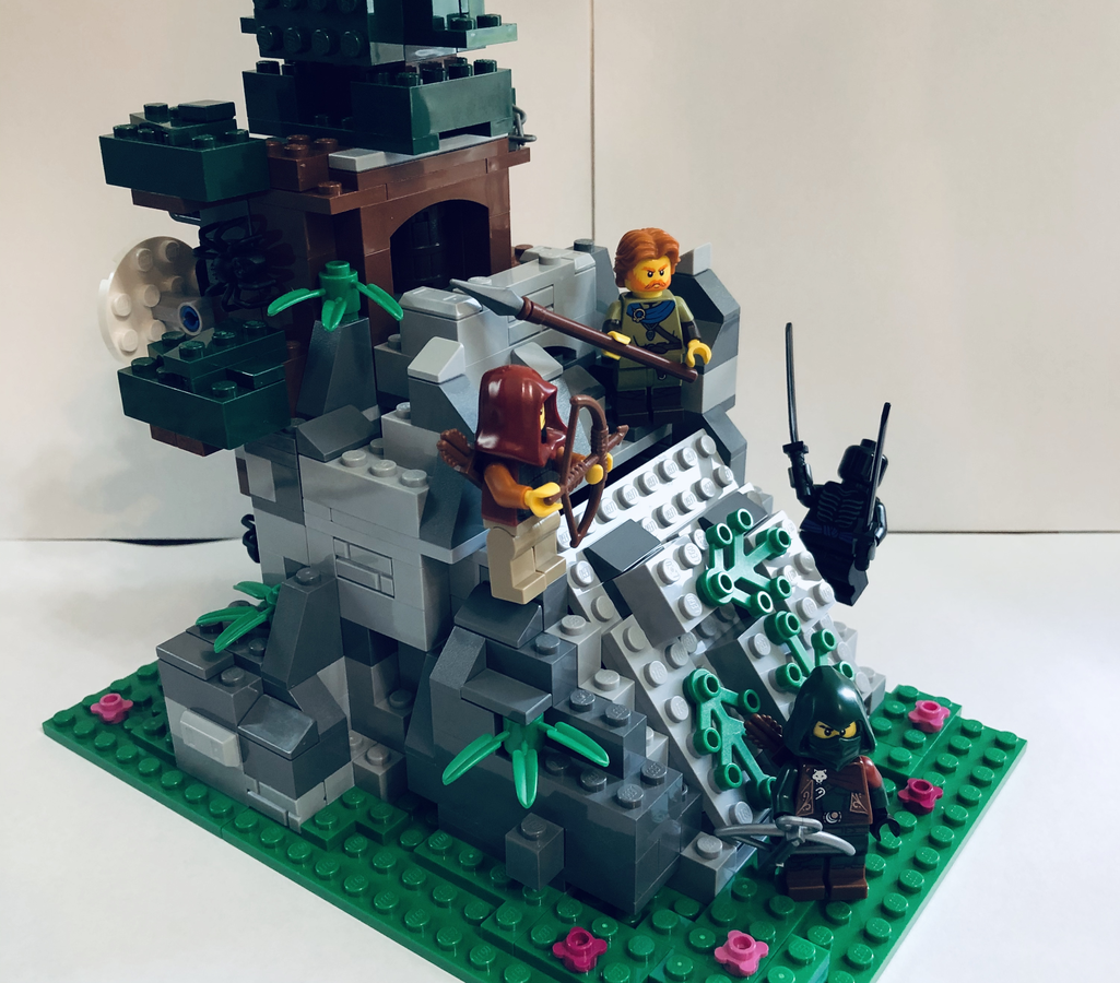 LEGO IDEAS - Camouflaged Hideout