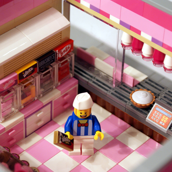 LEGO IDEAS - DONUT & CANDY SHOP