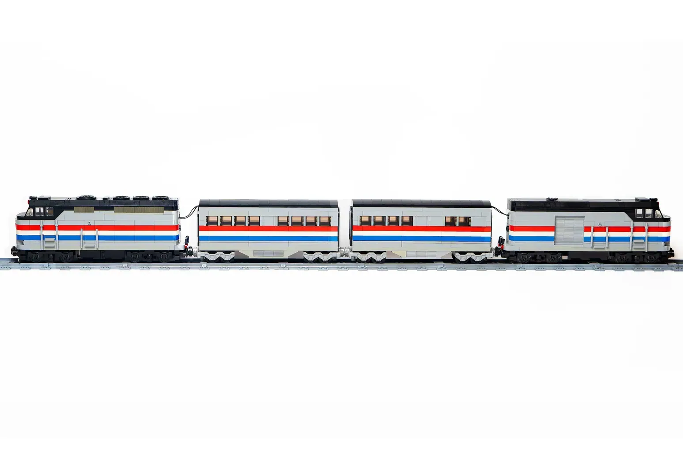 LEGO IDEAS - Passenger Train W/ Working Lights