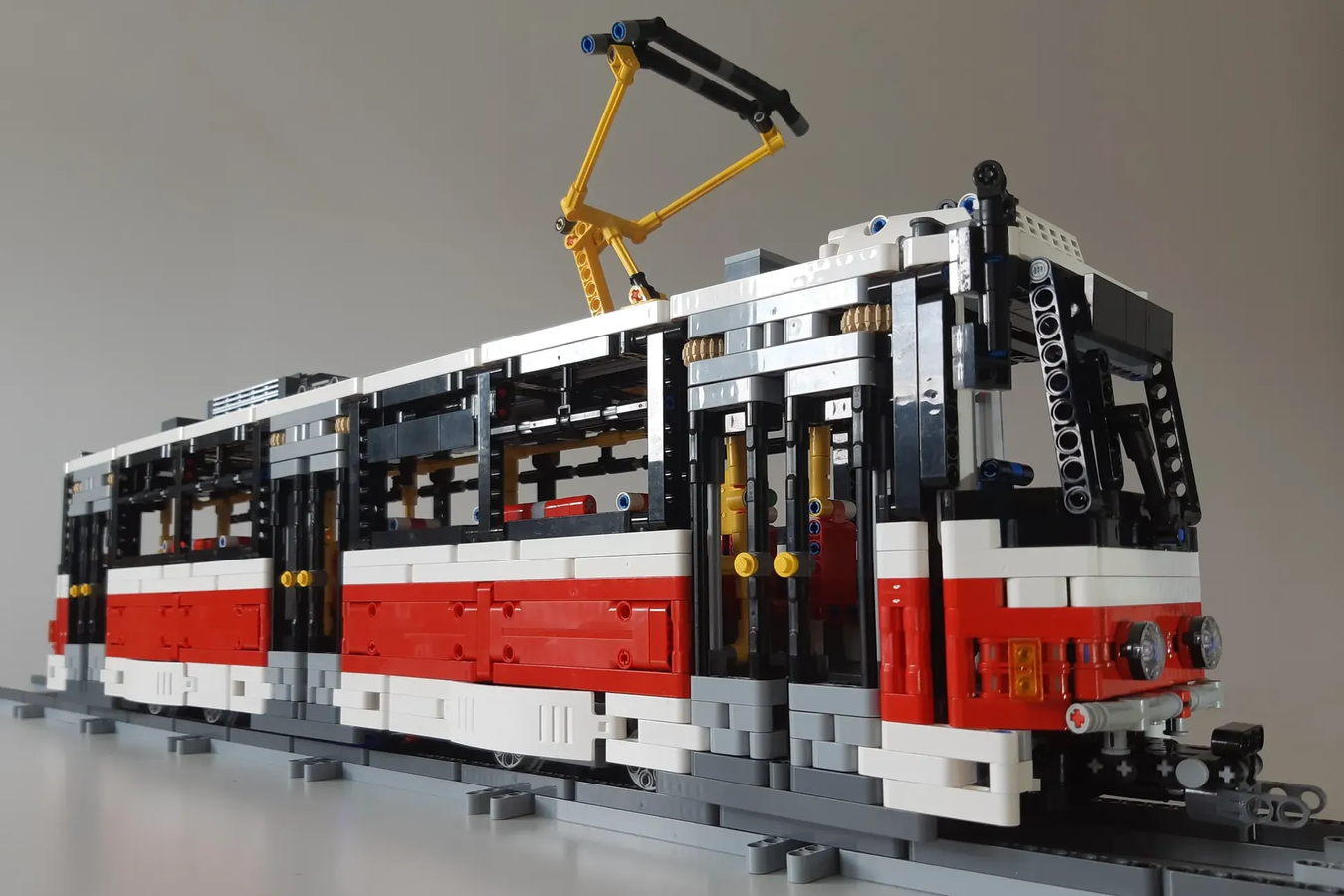 LEGO IDEAS - Tatra T6A5