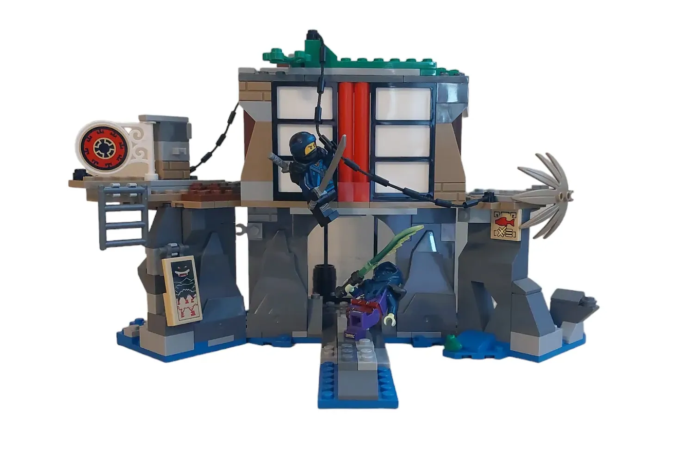 LEGO IDEAS - Ghoulish Temple Duel