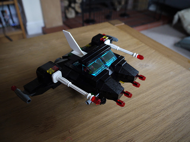 LEGO IDEAS - 2 Man Raider Craft