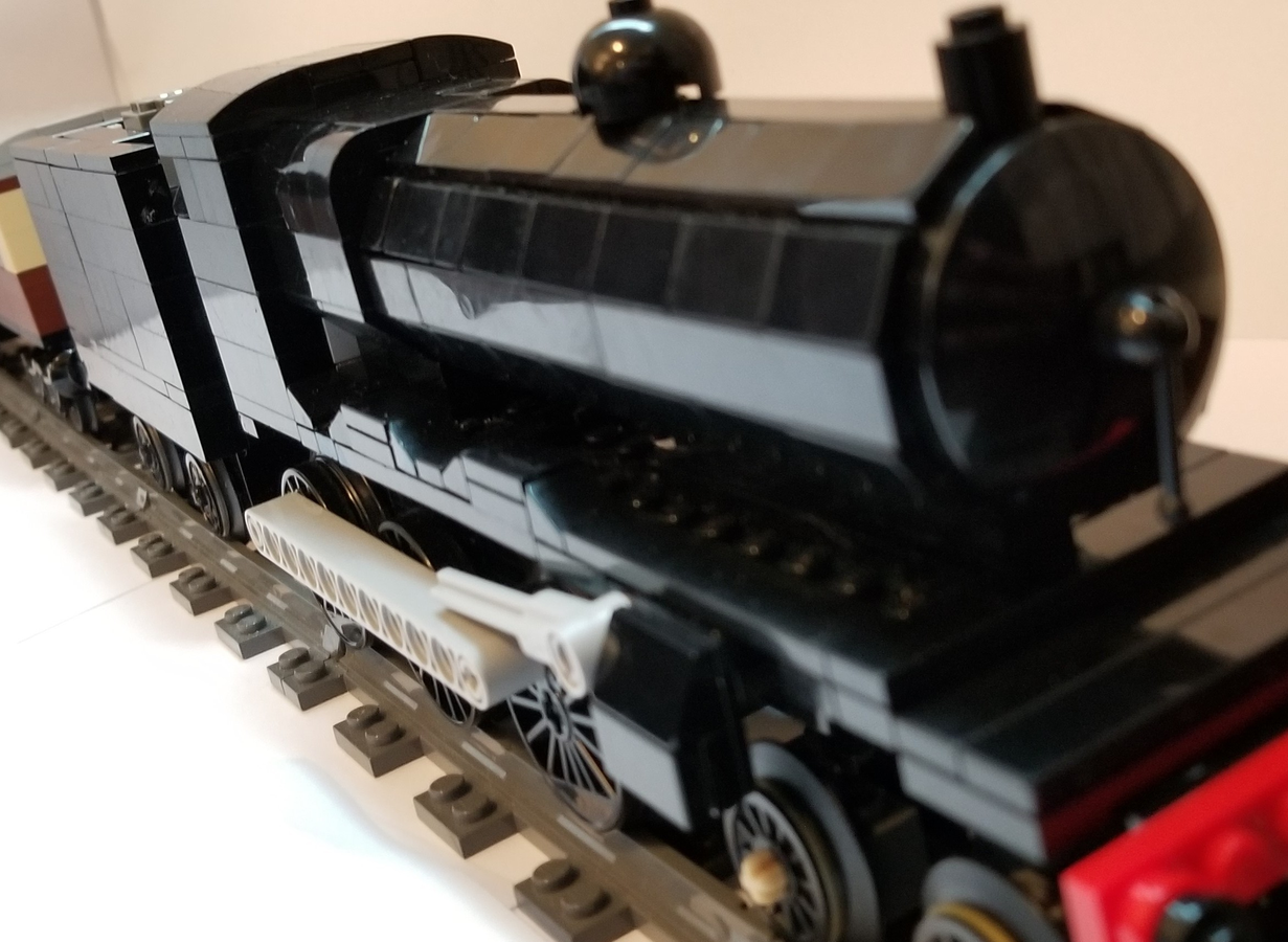 LEGO IDEAS - The GCR Class 8F Steam Locomotive