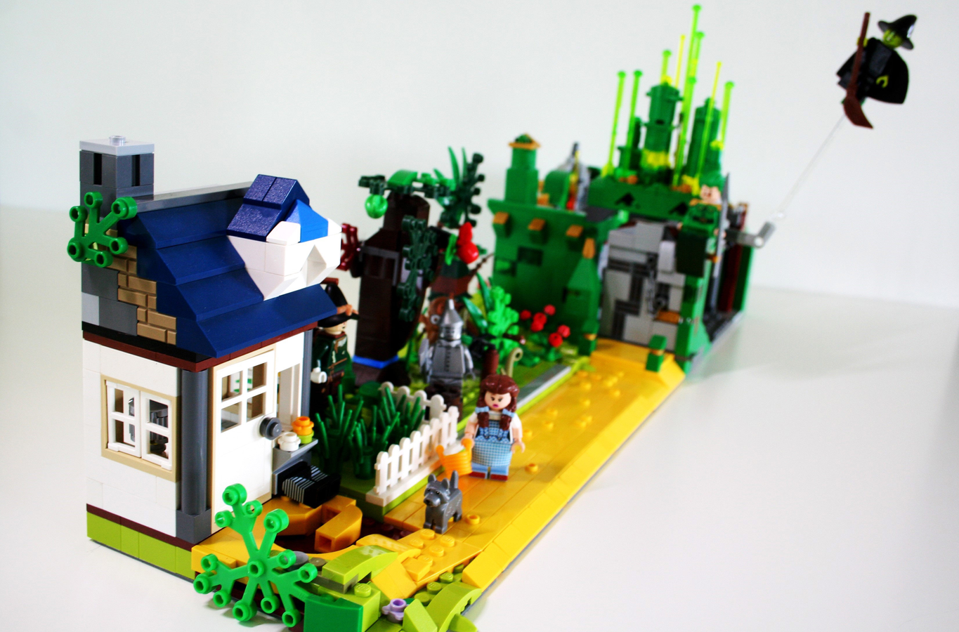 LEGO IDEAS - We're Off To See The Wizard...