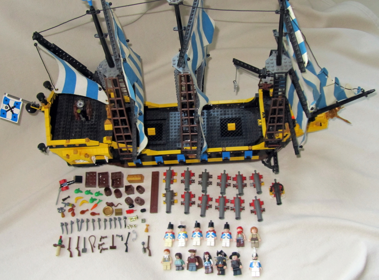 LEGO IDEAS - Frigate "Golden Trident"