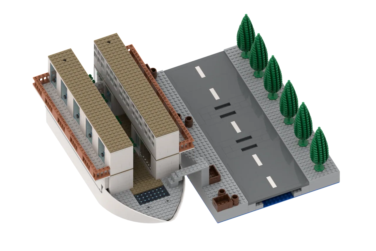 LEGO IDEAS - The RMS Giant Docked at Port